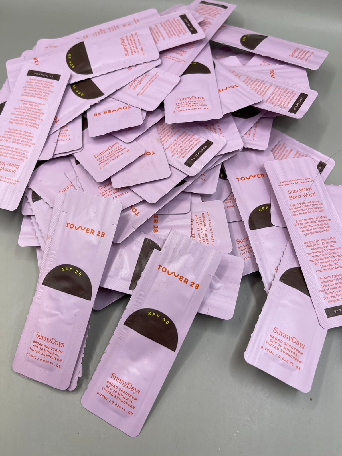 LOT OF 50 TOWER 28 SUNNY DAYS BROAD SPECTRUM SPF30 TINTED SUNSCREEN ...