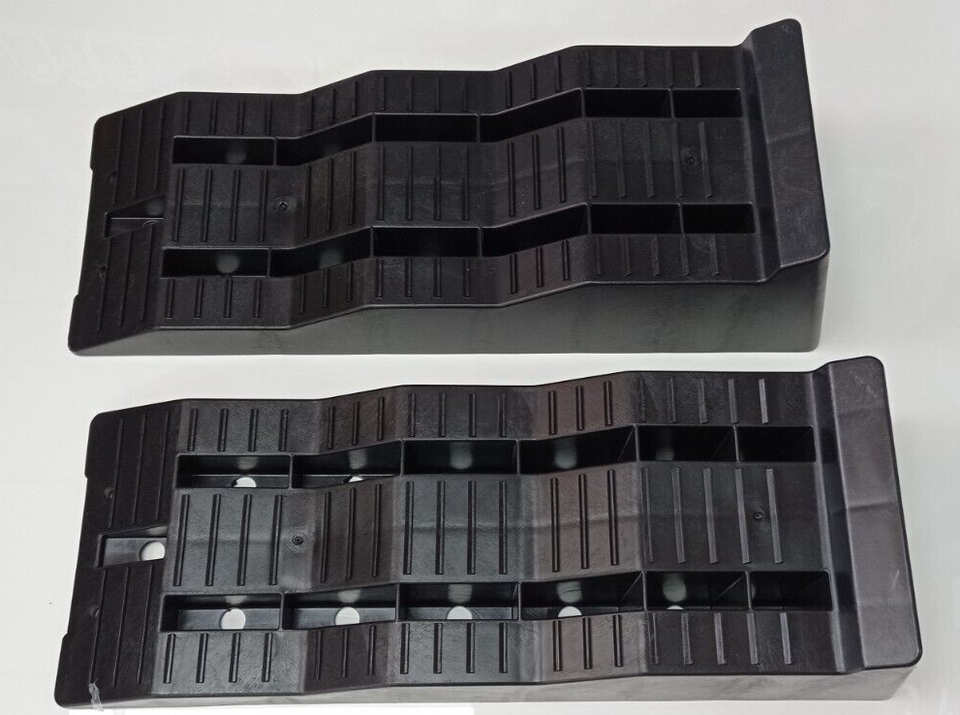 Thule Wheel Leveller 5 Ton Heavy Duty Levelling Ramps & Bag Caravan ...