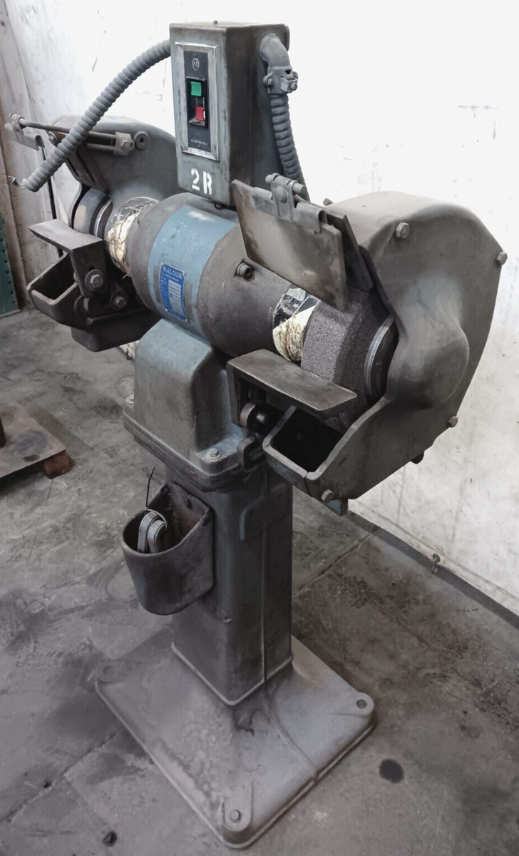 Baldor Pedestal Industrial Light 20 Ga 105W BALDOR INDUSTRIAL GRINDER