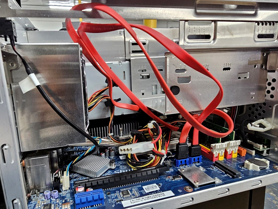 Shuttle XPC SH67 Cube Computer PC Intel i5-3450, 500GB HDD, 8GB Ram, NO ...