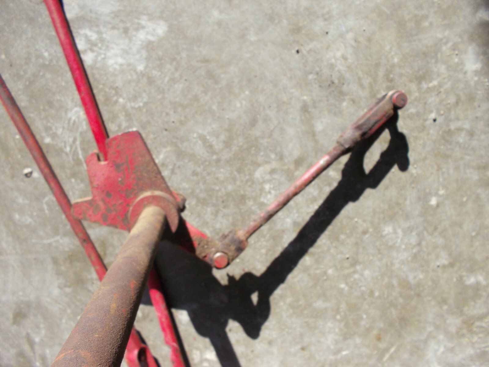 International Farmall IHC 806 & 560 Tractor throttle & shifter linkage ...