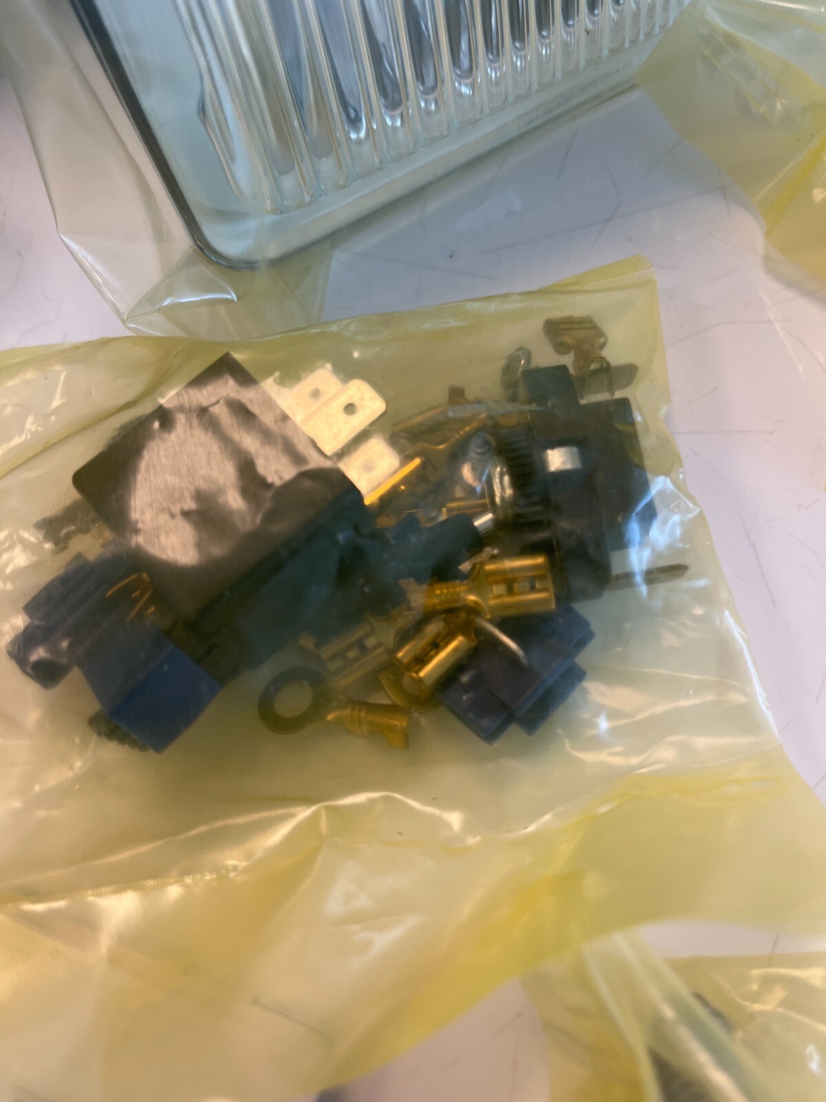 LAND ROVER DEFENDER > 2006 & RR CLASSIC HELLA COMET 550 FOG LIGHT PAIR ...