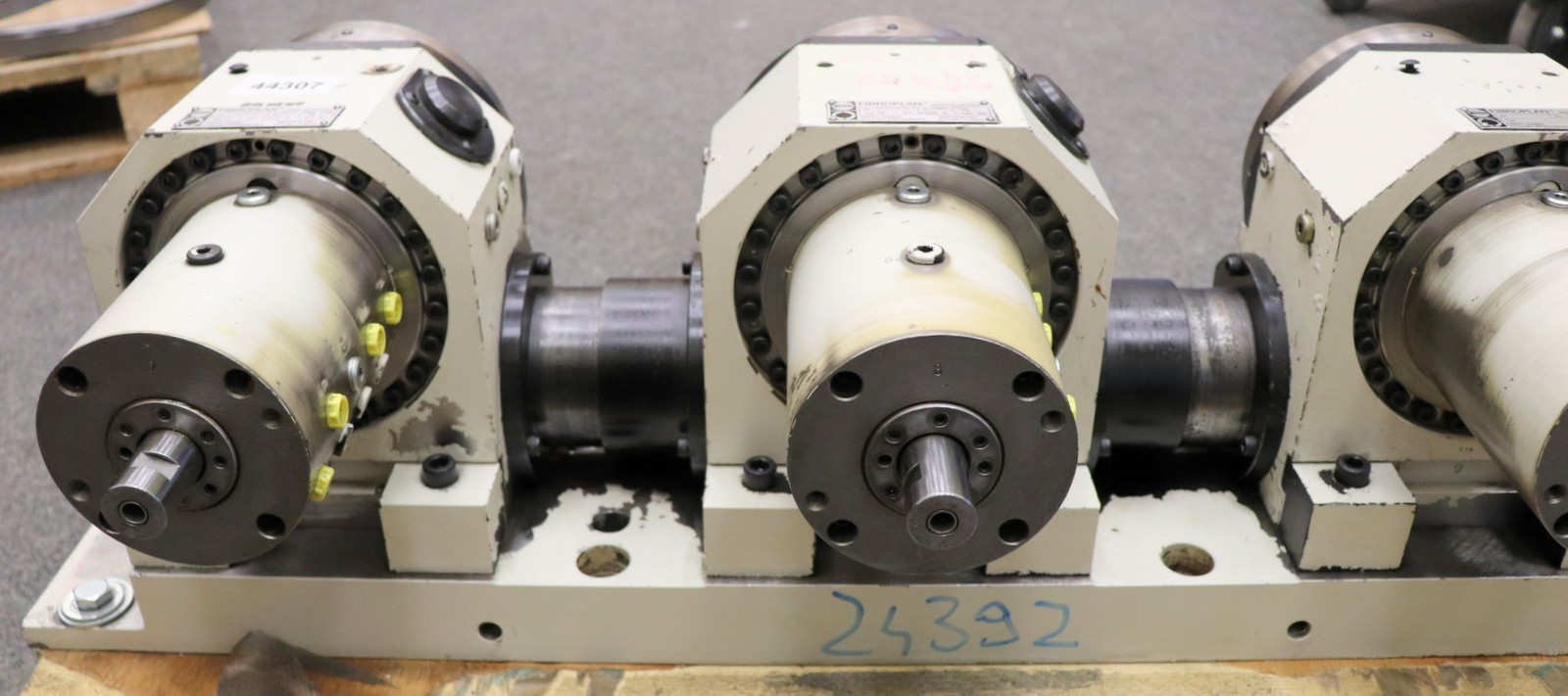 FIBRO NC-Rundtisch 3-fach NC 2.01.0160.0.1.04.02 mit 3x NC 2.01.0160.0 ...