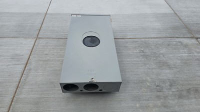 Milbank 600amp Single Phase 240V Meter Main Lug Panel Outdoor Enclosure ...