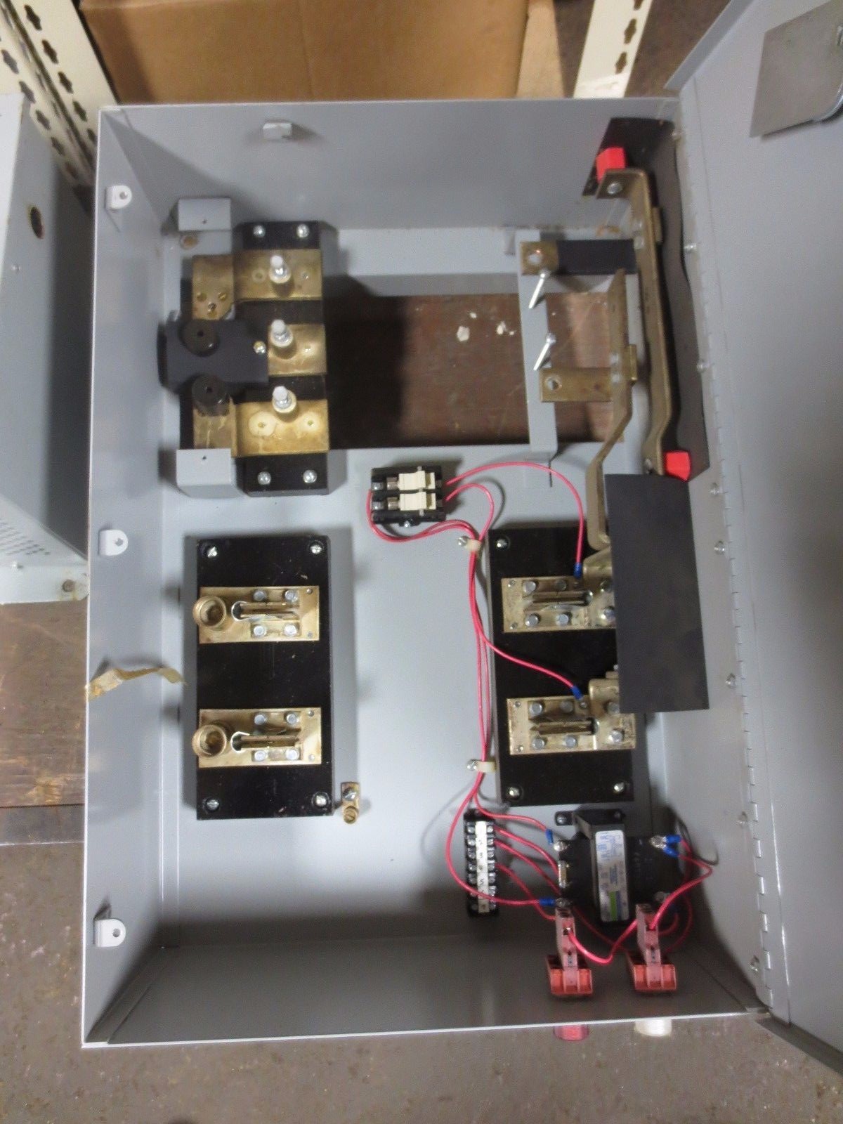 I-T-E SIEMENS BDFW400 WELDER BUS PLUG 400A, 600V w/ JXD63S400A BREAKER ...