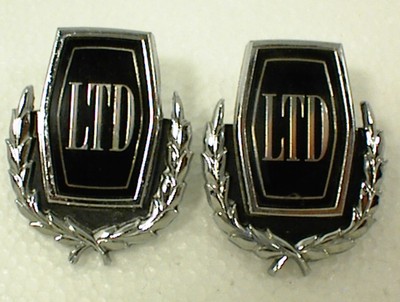 1973 FORD LTD EMBLEMS SCRIPT BADGE ROOF SAIL PANEL D3AB-65517A56-AB ...