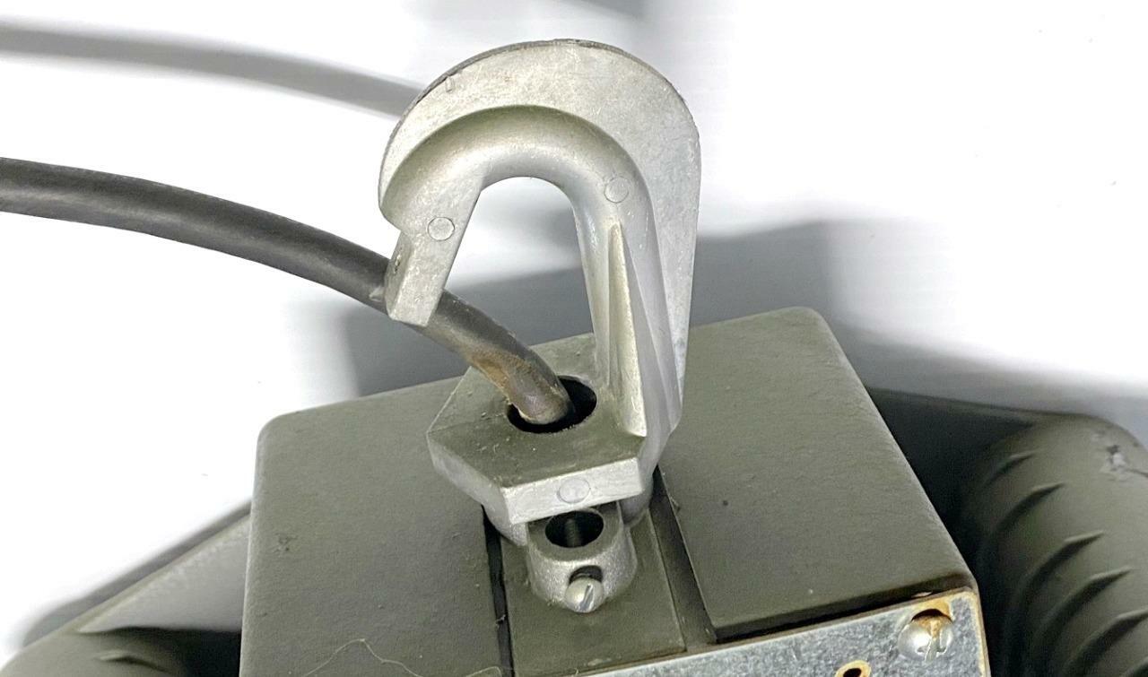 Genlyte Thomas 453W Power Pack Hanging Light Fixture Suitable for Damp ...