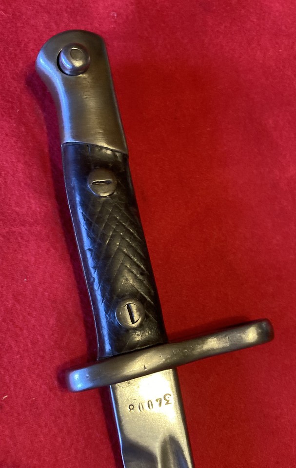WW1 Era Spanish M. 1913 Bayonet Without Scabbard, cross guard movement ...