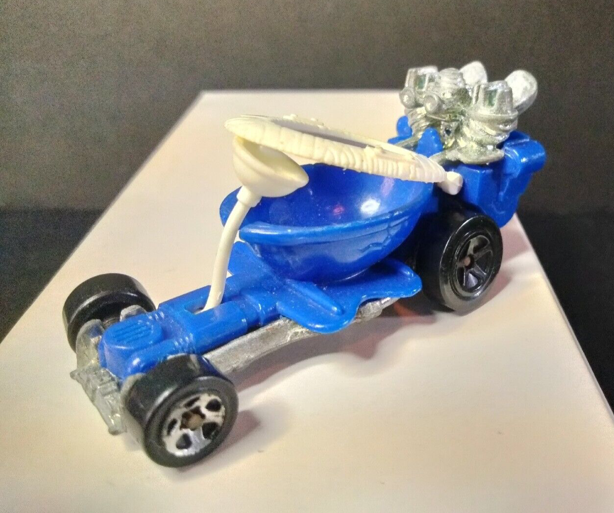 Hot Wheels HOT SEAT 1997 DieCast Car Blue & White - Pre-owned | eBay