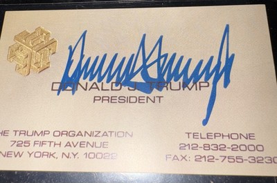 DONALD TRUMP SIGNED, AUTOGRAPHED BUSINESS CARD US PRESIDENT - Trump ...