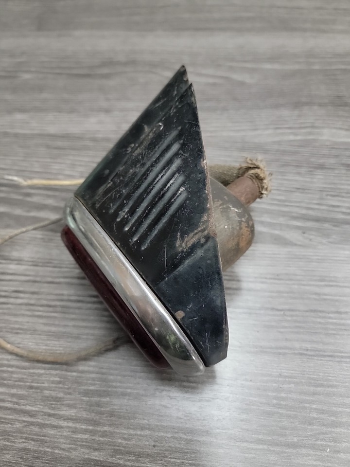 Vintage 1942-48 Ford Car ? Tail Light Mount Housing RH Passenger Coupe ...