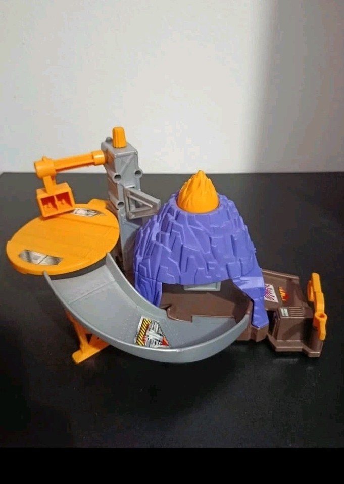 Hot Wheels Lava Land Volcano Blast Play Set 2003 | eBay
