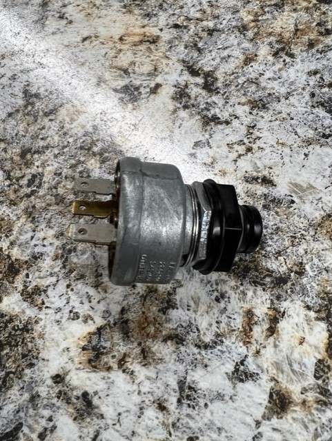 Columbia ParCar Golf Cart CVG719297, 3 Position Power switch For Keyset ...