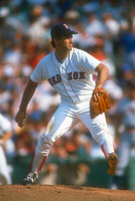 Mike Boddicker Boston Red Sox pitches in a MLB game circa- Baseball ...