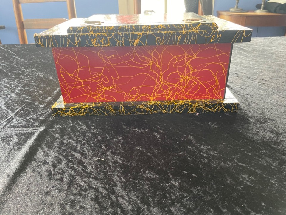 MAK Magic Disappearing Box | eBay