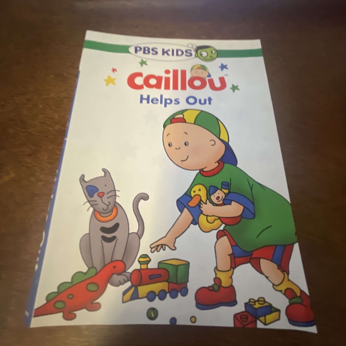 Caillou Helps Out