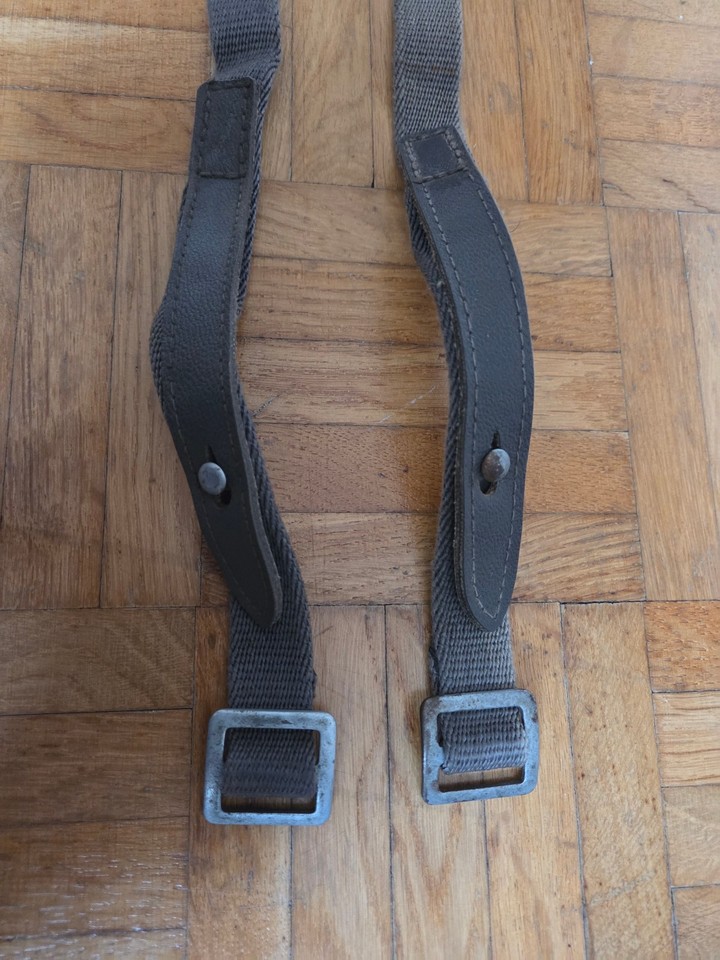 2 Riemen Sturmgepäcktasche einstrich keinstrich Felddienst NVA Uniform ...