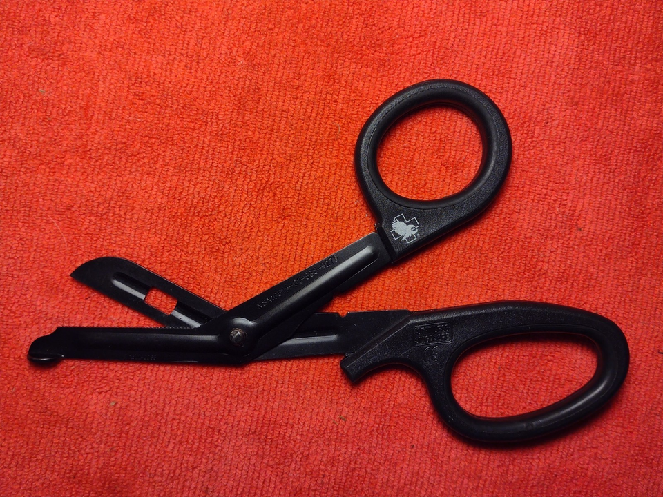 IFAK JFAK EMS EMT RESCUE COMBAT MEDIC NAR TRAUMA SHEARS SCISSORS black ...