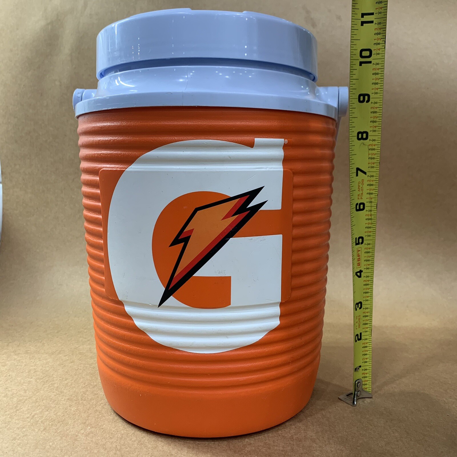 Rubbermaid GATORADE Jug Drink Cooler 1 gallon 156A ~ Handle & Spout | eBay