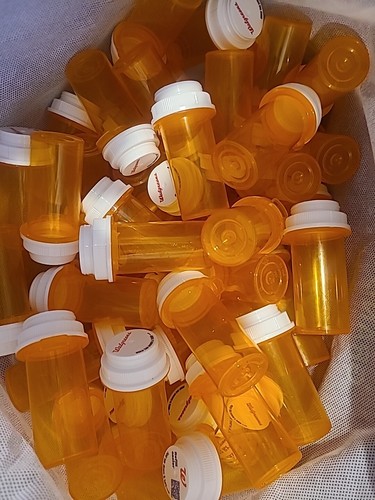 Lot 100 Empty Amber Walgreens Prescription Rx PILL BOTTLES, Child Proof ...