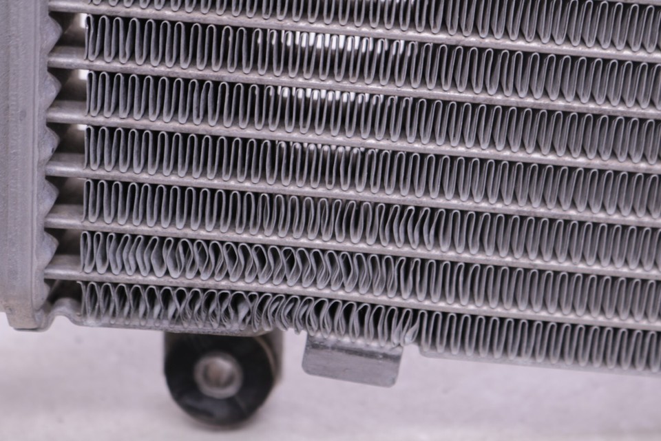 2001 HONDA RC51 RVT1000 RVT 1000 SP1 OEM RIGHT RADIATOR AND FAN RH FILL ...