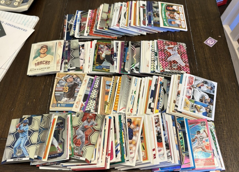 HUGE Sports Card Lot(2000) NFL Cards that include Stars, Rookies, Hall ...