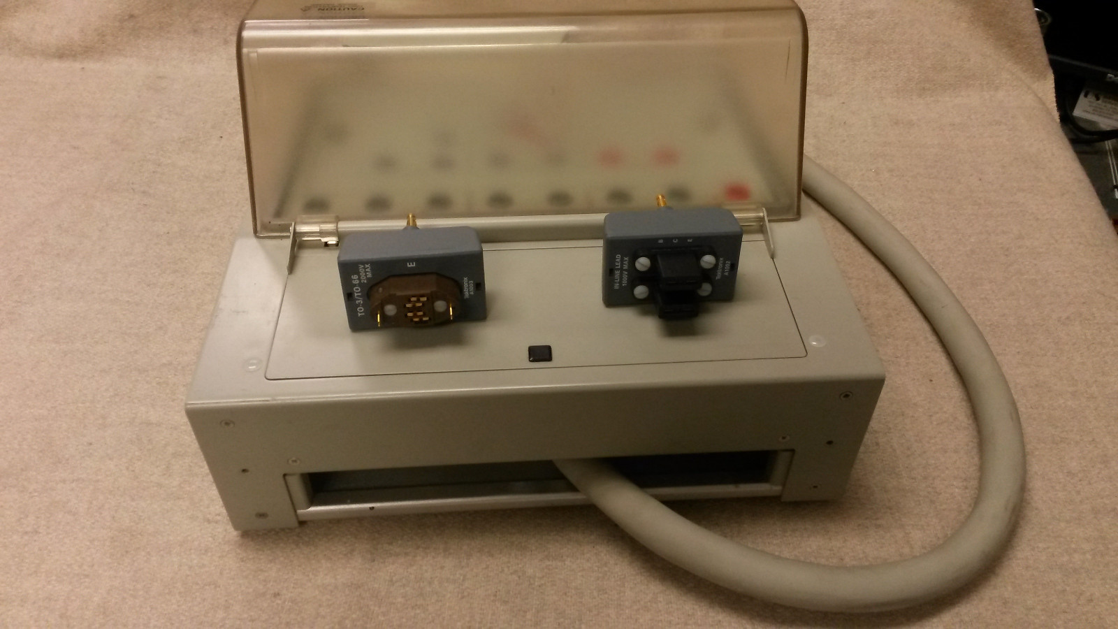 Tektronix 371 High Power Programmable Curve Tracer w/ Test Fixtures ...