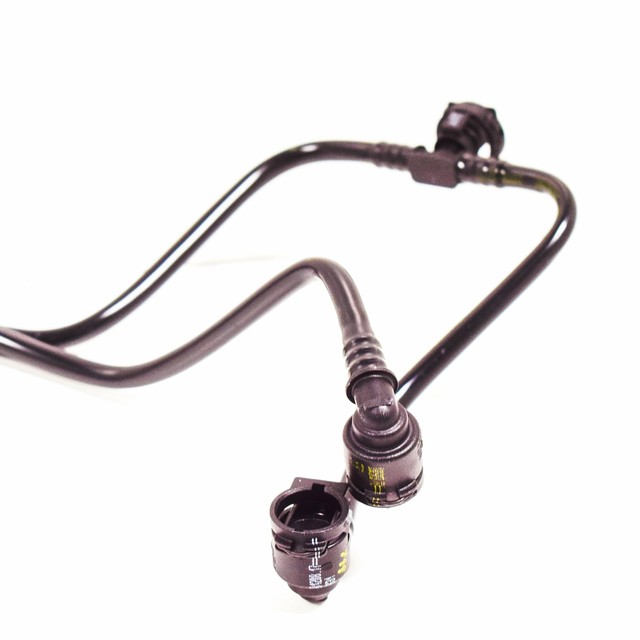 Genuine Mercedes-Benz E GLC Vent Line From Right Cooler to Reservour ...