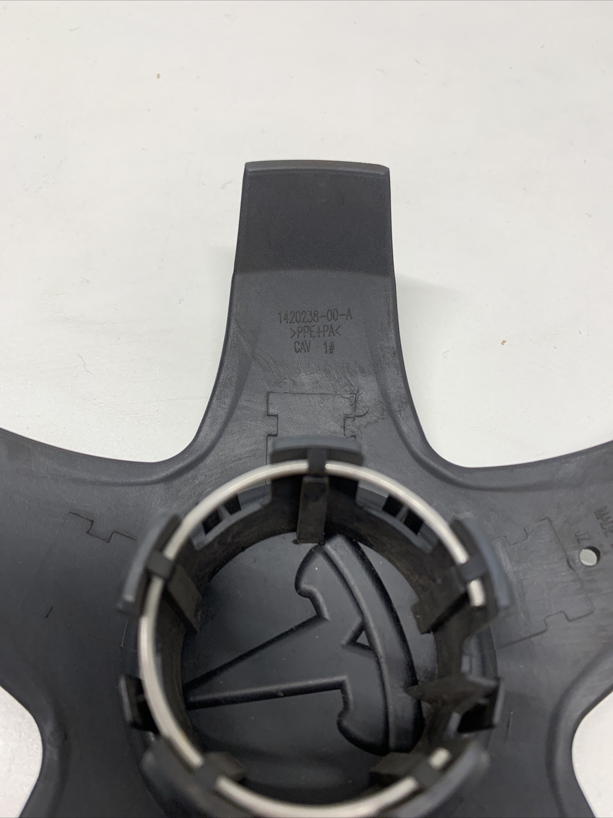 One (1) 2021-2023 20" 21" Tesla Model S & X Satin Black Center Cap ...