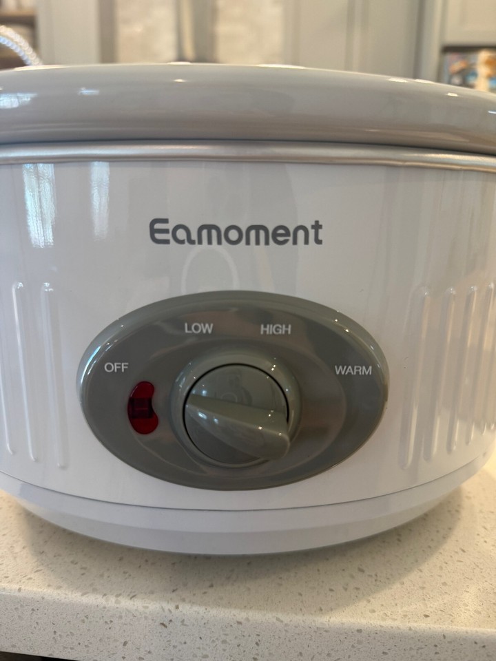 Eamoment 3.5QT Slow cooker in pearl white. Low, High and warm settings ...