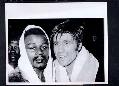 Nino Benvenuti knocks out Tom Bethea 1970 Press Photo Boxing | eBay