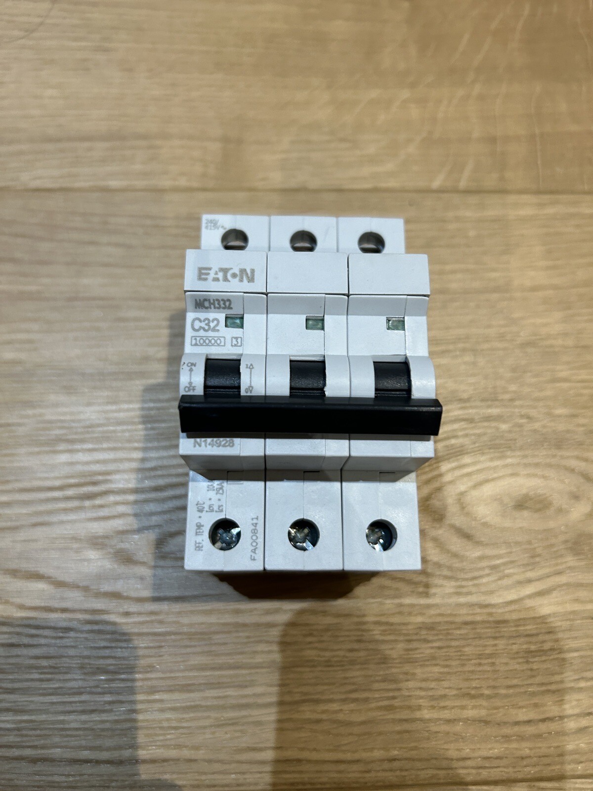 MEM Eaton Memshield 2 32 Amp Type C Circuit Breaker MCB 3 Phase ETN ...