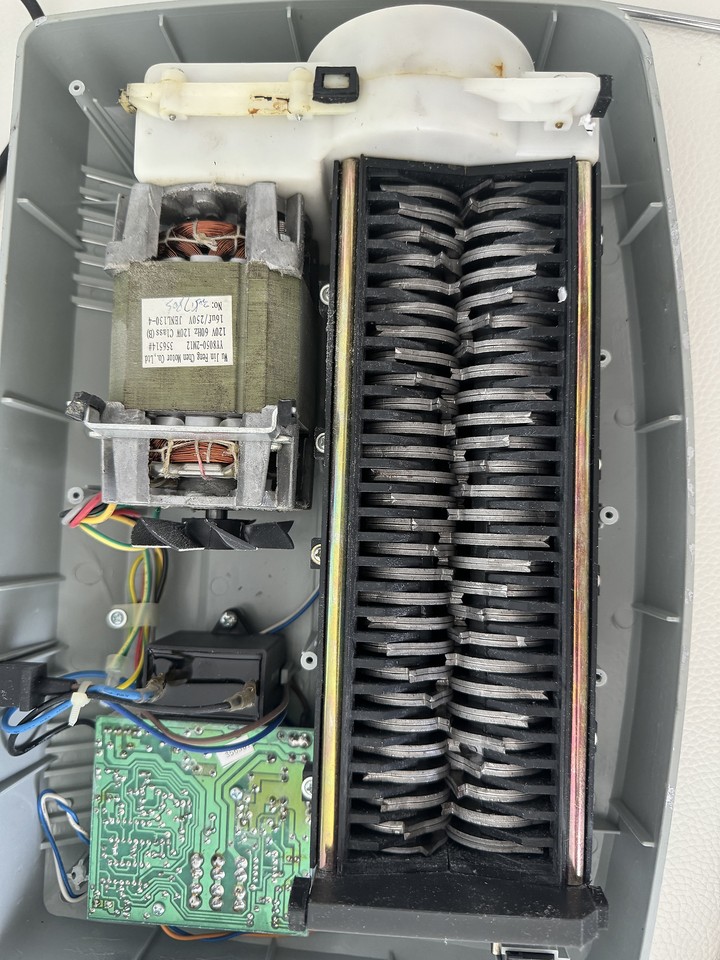 Fellowes 38933 DM8C Shredder Complete Oem Top Assembly including Motor ...