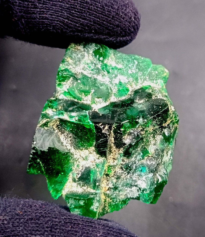 Limited Sale 59.40 Ct Natural Green Emerald Brazil Rough Certified ...