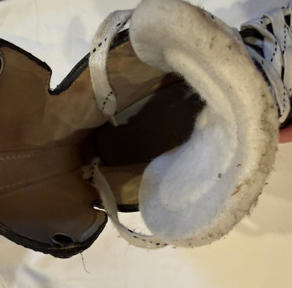 Vintage Canadian Made Micron Mega 9-60 Hockey Skates sz 9 - EXCELLENT ...