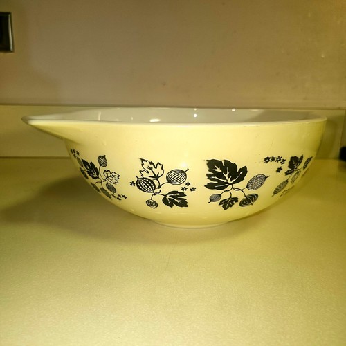 Pyrex 444 Yellow Gooseberry 4 Quart Vintage Cinderella Mixing Bowl ...