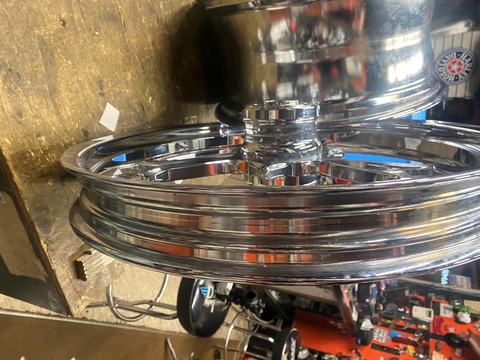 Custom Mag Wheels Chrome Ironhorse Chopper 8.5x18 2.15x21 Big Dog 250 ...