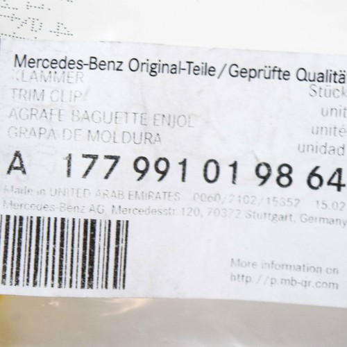 NEW MERCEDES-BENZ A W177 FRONT WINDSHIELD MOLDING CLIP A177991019864 ...