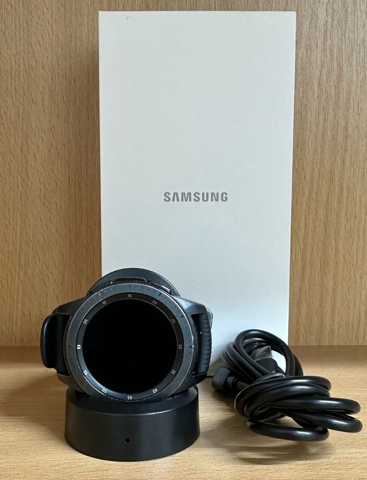Boxed Samsung Galaxy Watch SM-R810 42mm Bluetooth - Grade A++ Pristine ...