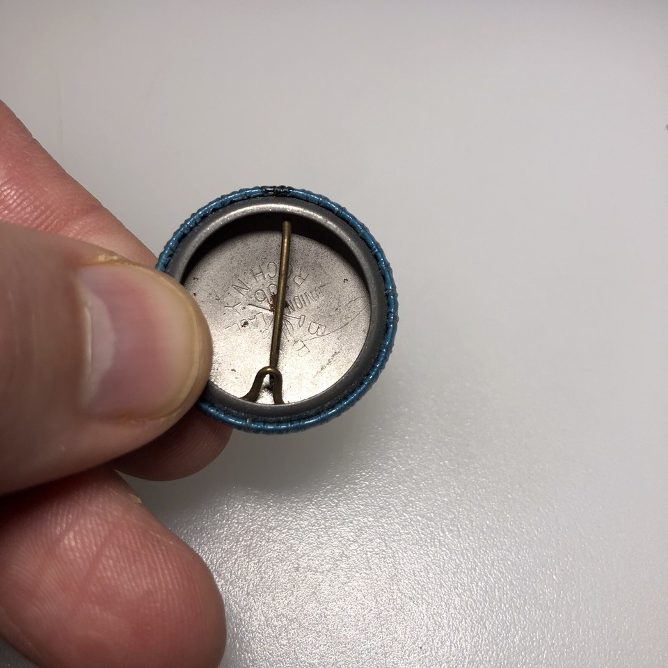 1972 Local 102 Service Employees International Union Vintage Button Pin ...