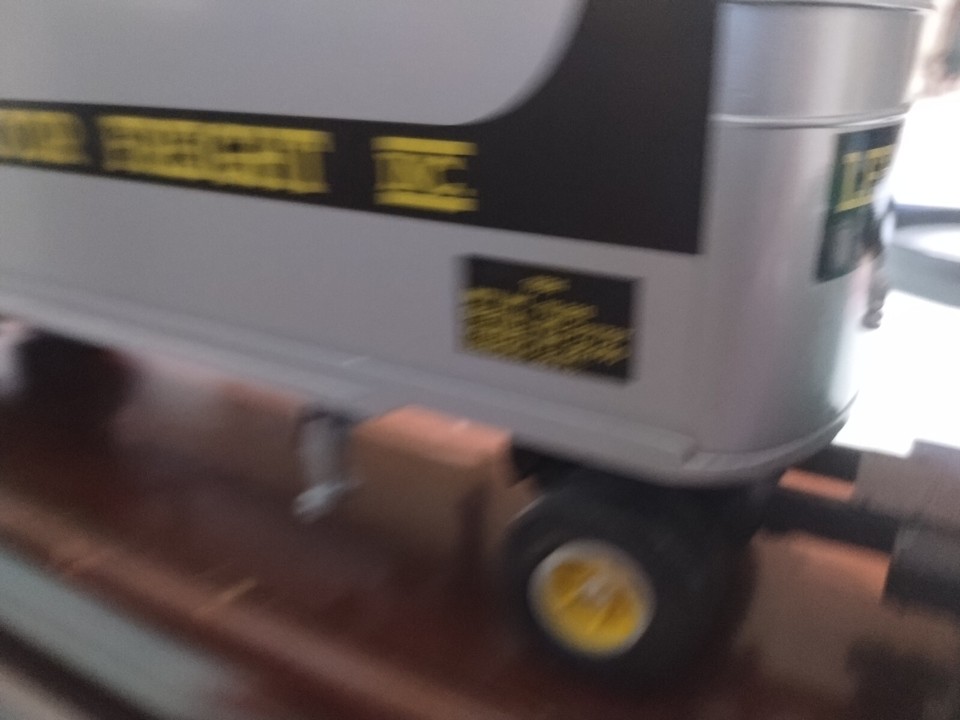 1st GEAR 1960 MACK B61 TRACTOR & SEMI TRAILER “LEE WAY MOTOR FREIGHT” 1 ...