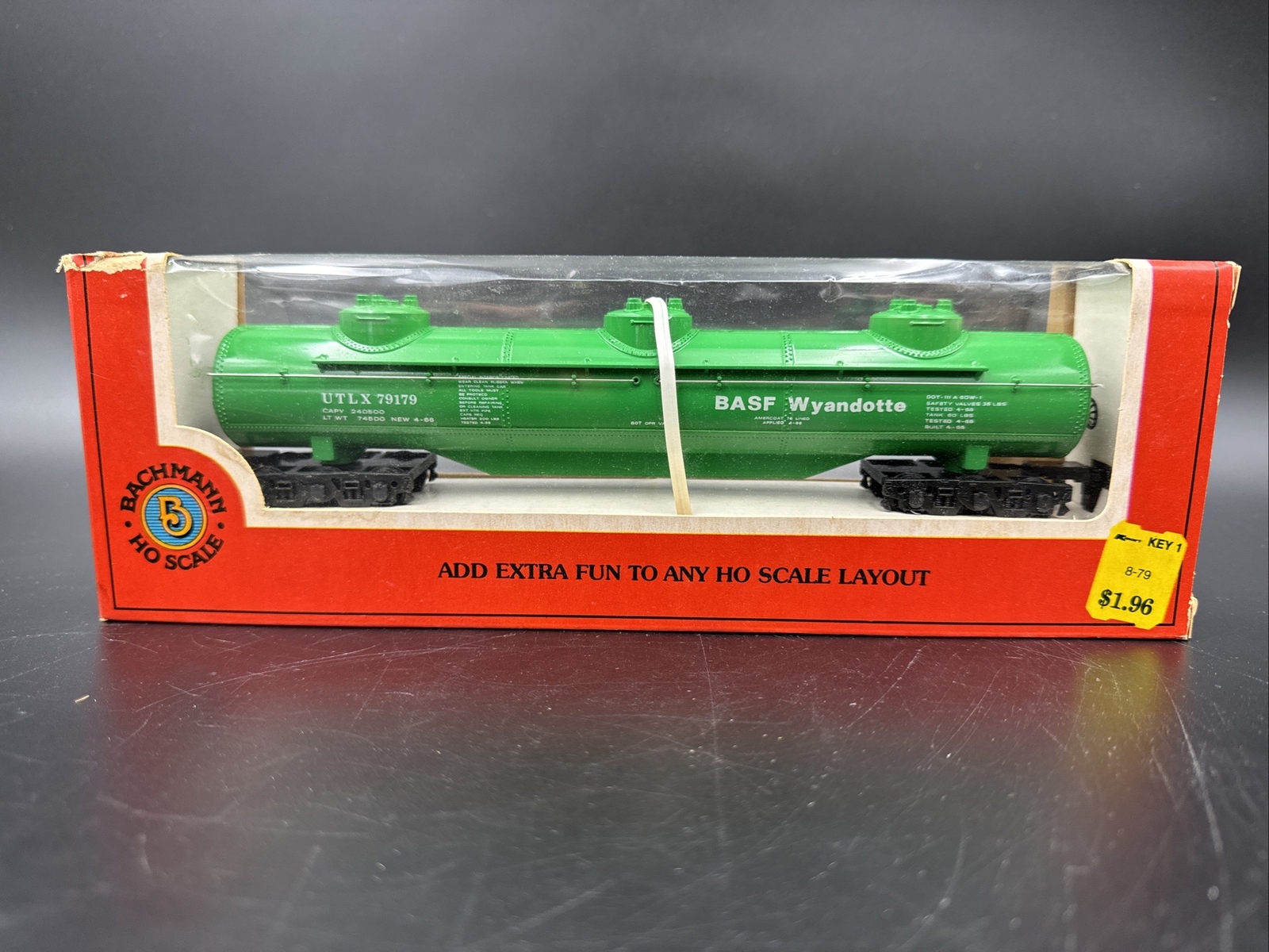 HO Scale "BASF Wyandotte" UTLX 79179 Triple Dome Oil Tanker Freight ...