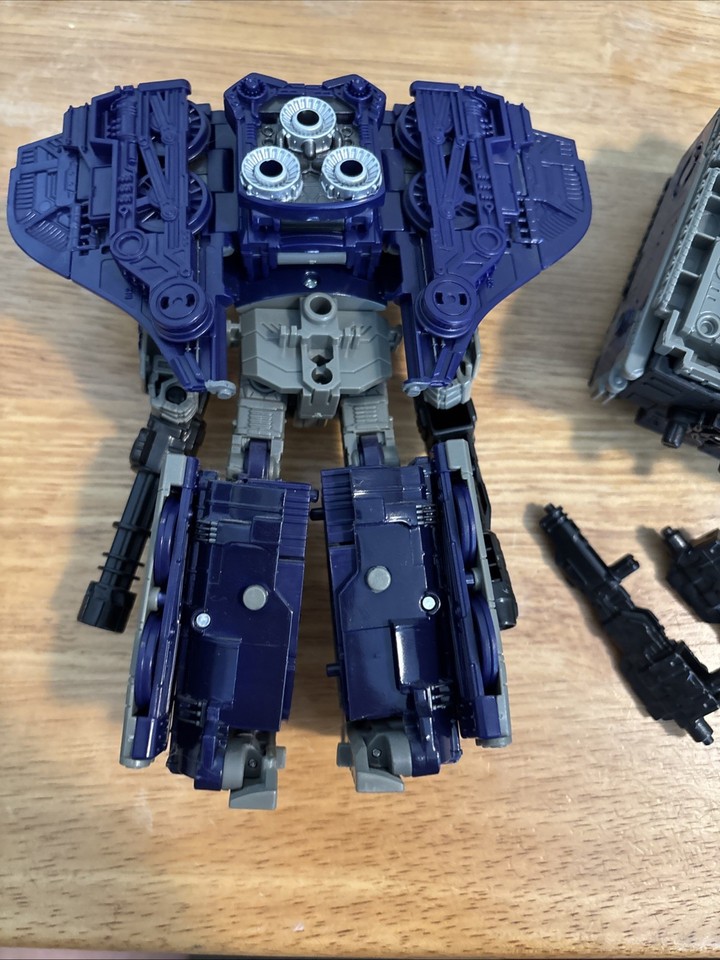 TRANSFORMERS SIEGE WFC ASTROTRAIN (COMPLETE) WITH UPGRADE WEAPONS | eBay