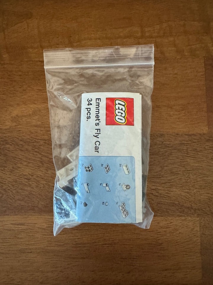 Lego Movie: Emmet's Fly Car (2014 Toys R Us Promo) 100% Complete w ...