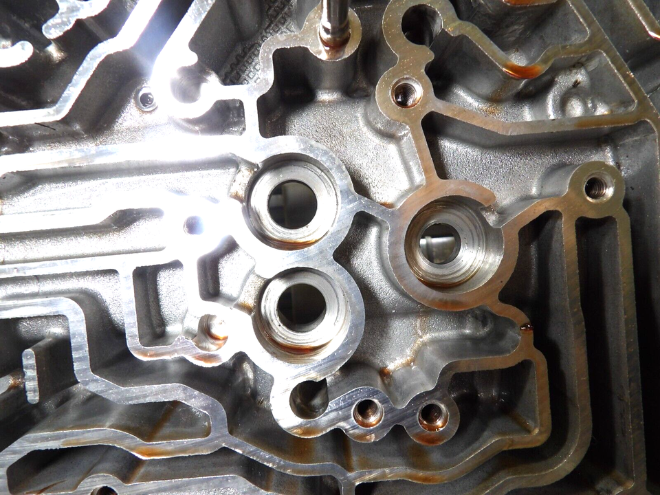 Ford 4R100 Automatic Transmission 351W Small Block " Case " Very Good ...