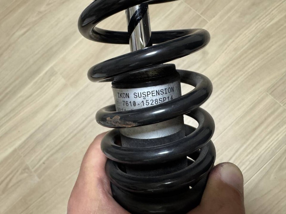 Harley Davidson Rear Shock Ikon 7610-1528 Fxr Sportster | eBay