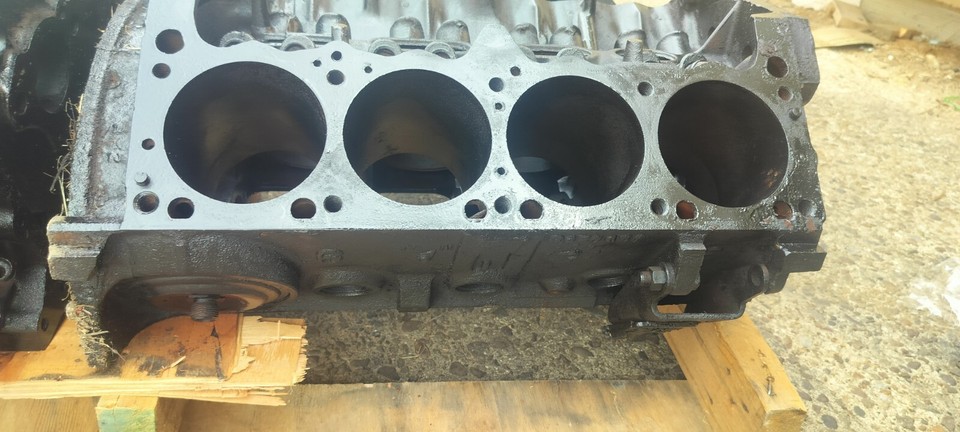 Dodge/Mopar Engine Block 4006t50-318-2 | eBay