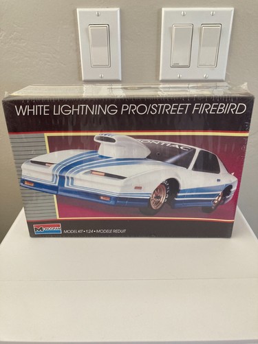 WHITE LIGHTNING PRO/STREET FIREBIRD MODEL KIT 1/24 SCALE Sealed ...