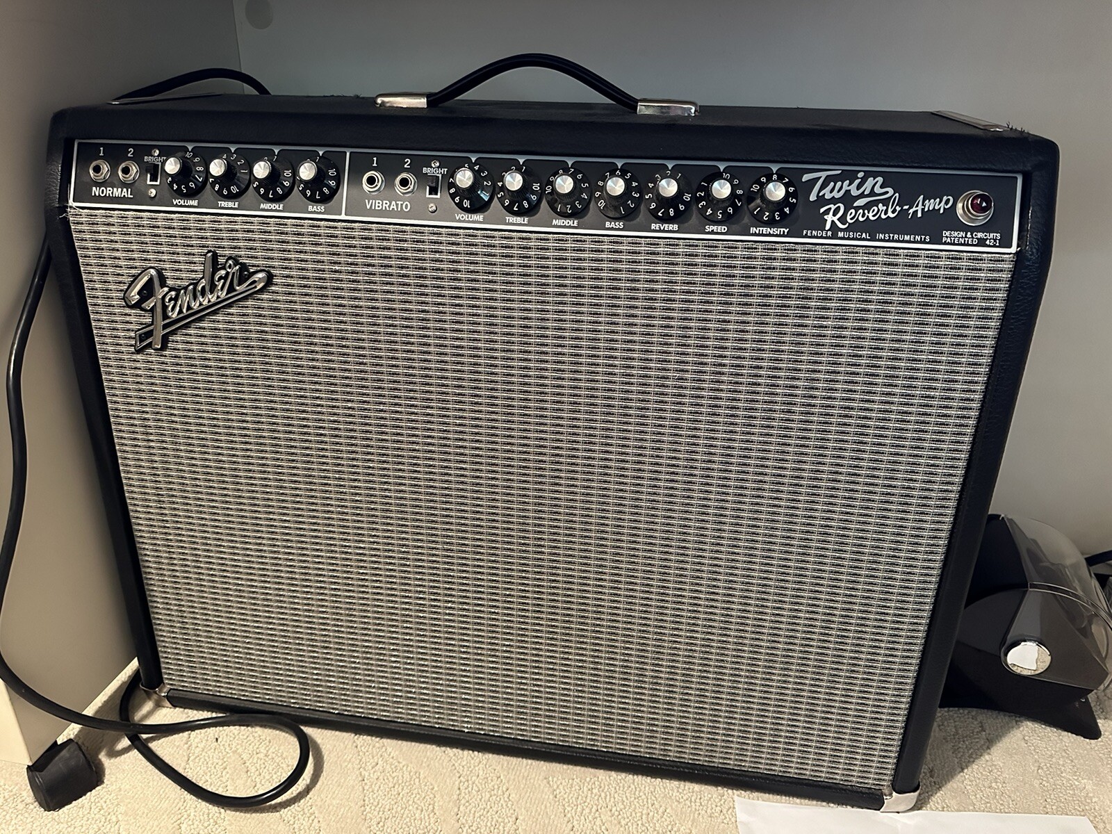 Fender Vintage Reissue '65 Twin Reverb Guitar Amplifier 85W ...