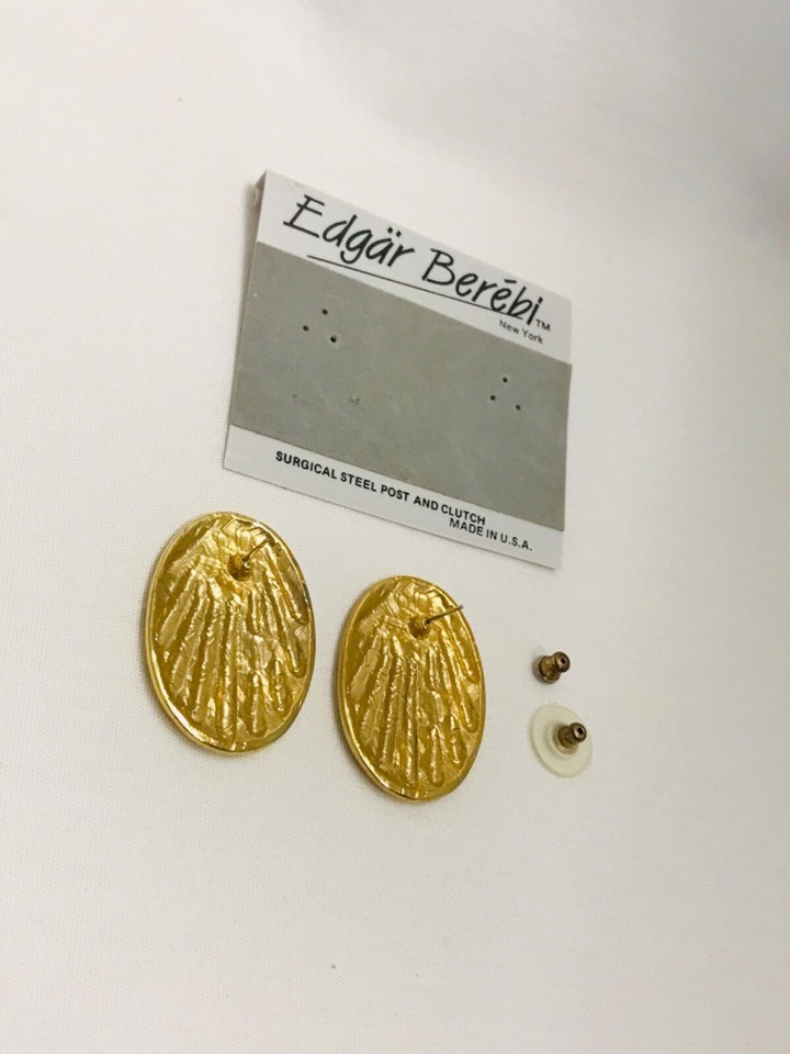 Vintage Edgar Berebi Oval Shell Earrings Gold Tone Cream Enamel Costume ...